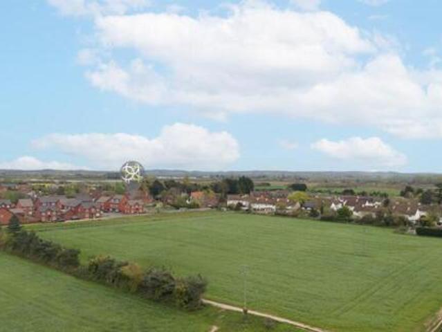 Meadow Way, Harvington, 3 Bedroom Detached