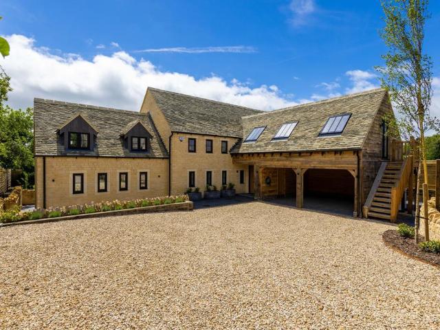 Meadow View, Milton under Wychwood, OX7 5 bed detached house to rent £6,500 pcm £1,500 pw
