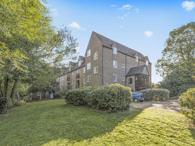 Meadow View, North Oxford, OX2 1 bed flat to rent £1,425 pcm £329 pw