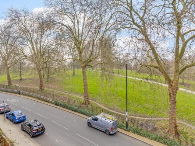 Meadowbank, London NW3 4 bed house to rent £8,948 pcm £2,065 pw
