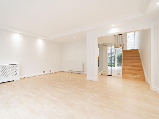 Meadowbank, Primrose Hill NW3, 5 bed terraced house to rent, £7,583 pcm | PrimeLocation