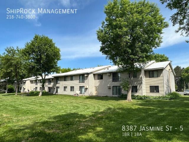 Meadowbrook Apartments 8387 5