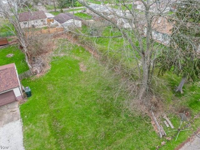 Meadowbrook Ave, Alliance, OH 44601