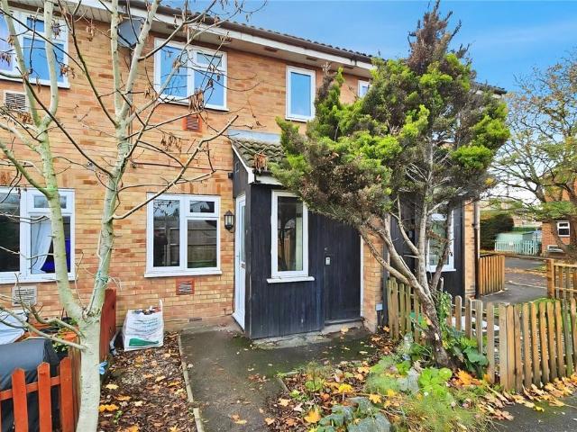 Meadowbrook Close, Colnbrook, Slough SL3, 1 bed detached house to rent, £1,200 pcm | PrimeLocation