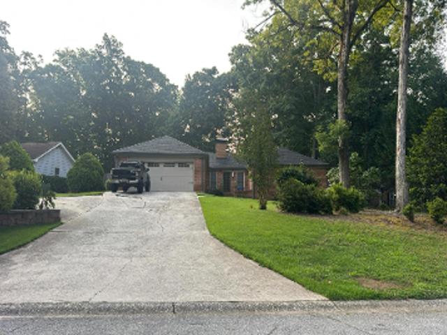 Meadowbrook Dr