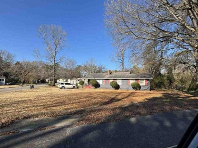 Meadowbrook Dr