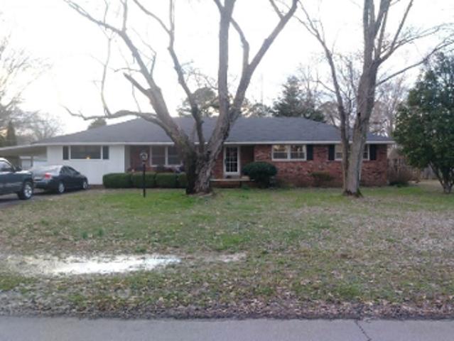 Meadowbrook Dr
