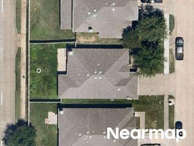 Meadowbrook Dr