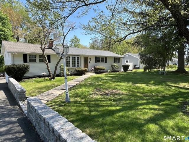 Meadowbrook Rd, Danbury, Home For Sale