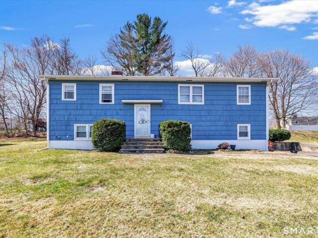 Meadowbrook Rd, Danbury, Home For Sale