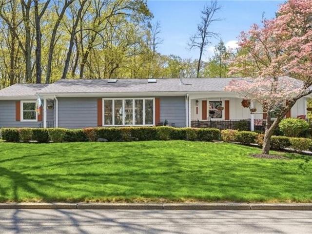 Meadowbrook Rd, Lincoln, Home For Sale