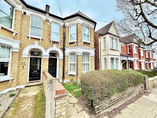 Meadowcroft Road, London, N13 1 bed flat to rent £1,365 pcm £315 pw