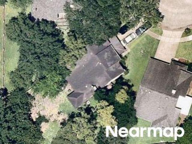 Meadowcrest Ln
