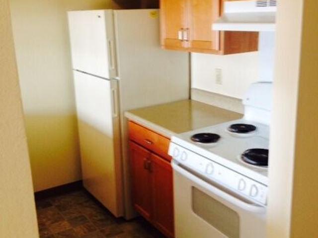 Meadowcrest Senior 1 Bedroom Apartment for Rent at 24200 Lathrup Blvd, Southfield, MI 48075