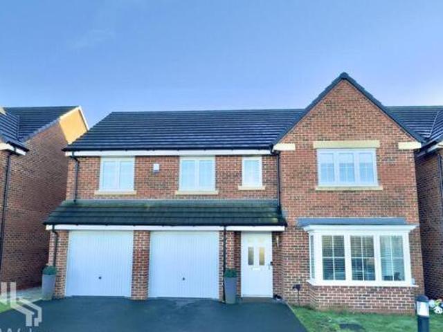 Meadowfield Drive, Warton, 5 Bedroom Detached