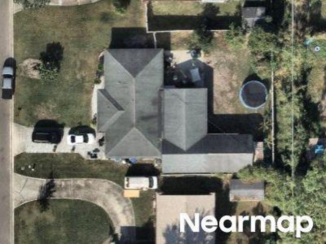 Meadowglen Dr