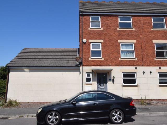 Meadowlands Avenue, Bridgwater TA6, 5 bed town house to rent, £1,575 pcm | PrimeLocation