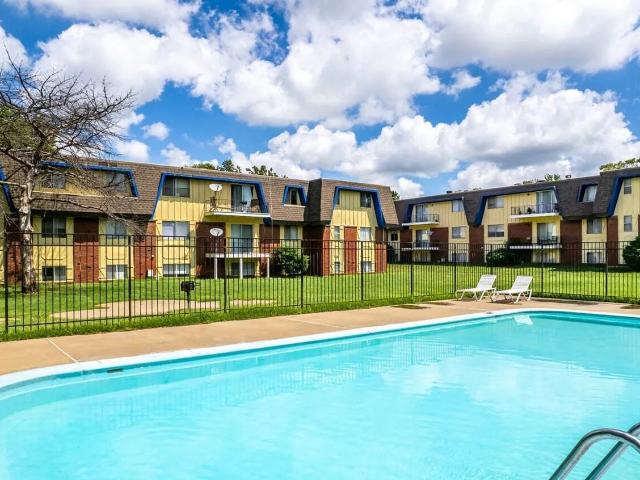 Meadowlark Apartments 2 Bedroom Apartment for Rent at 1701 Sw 37th St, Topeka, KS 66611