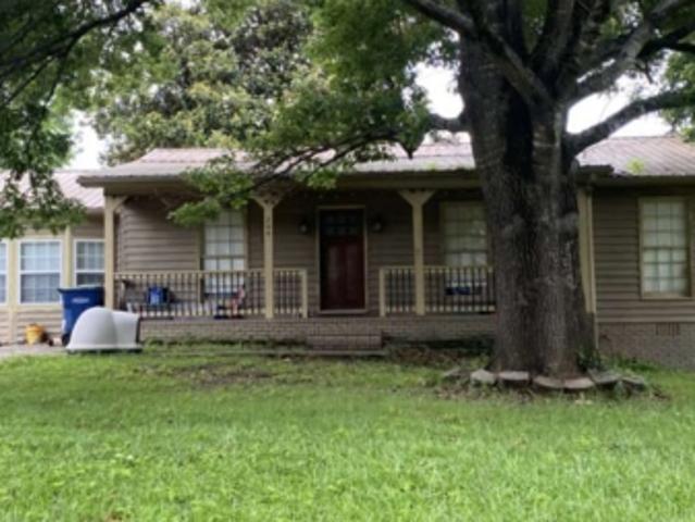 Meadowlark Dr
