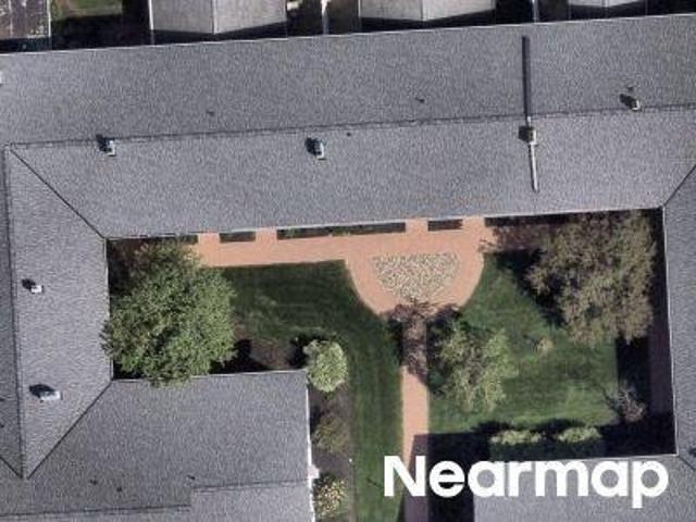 Meadowlawn Dr