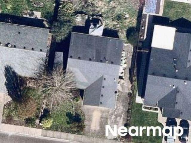 Meadowlawn Pl