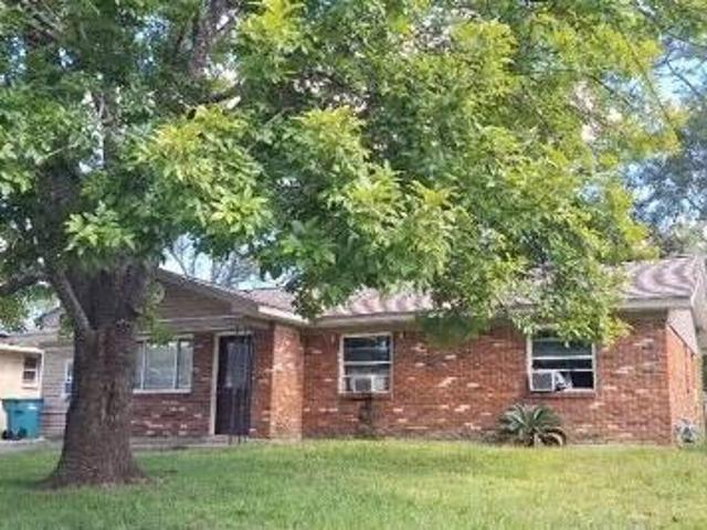 Meadowmoss Dr