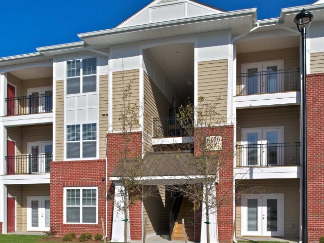 Meadowood 2 Bedroom Apartment for Rent at 6130 Edward St, Norfolk, VA 23513 Shadywood East