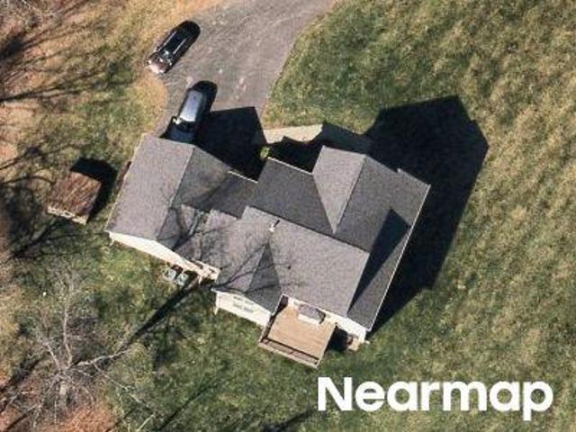 Meadowood Ln