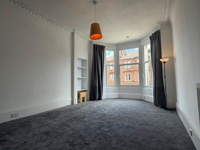 Meadowpark Street, 2/1, Glasgow, Dennistoun, G31 2SF