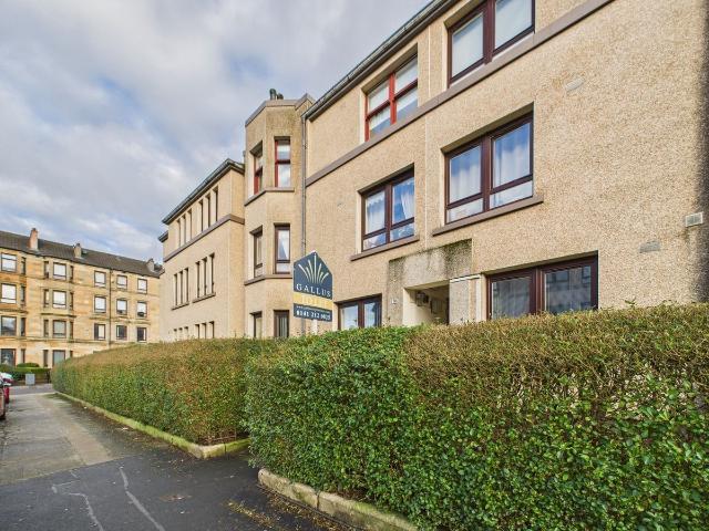 Meadowpark Street, Dennistoun, Glasgow G31, 2 bed flat to rent, £1,050 pcm | PrimeLocation