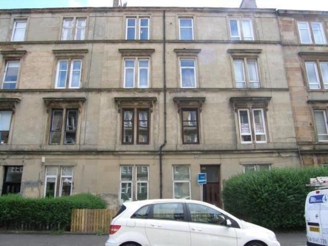 Meadowpark Street, Dennistoun. 2 bed flat to rent £1,125 pcm £260 pw
