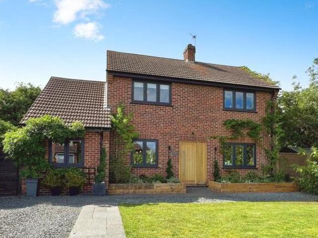 Meadows Close, Long Bennington, 4 Bedroom Detached