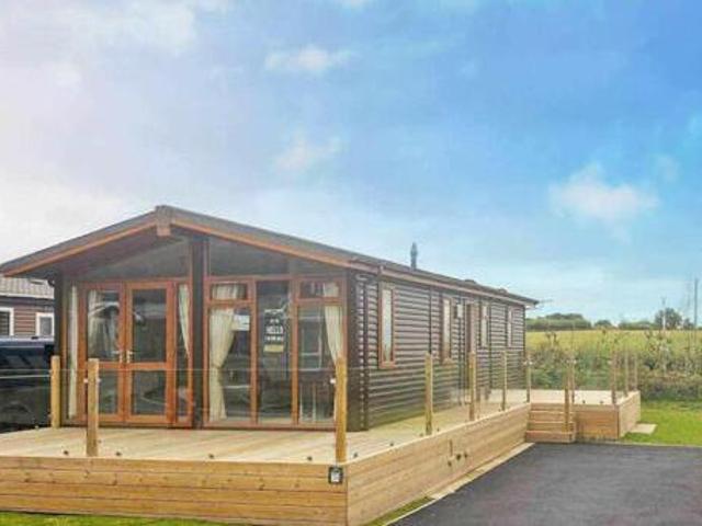Meadows Retreat Lodge Park, Cockermouth, 2 Bedroom Park