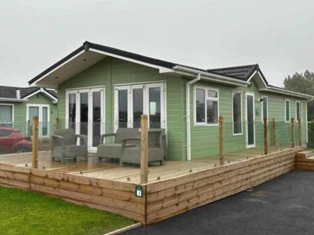 Meadows Retreat Lodge Park, Cockermouth, 3 Bedroom Park