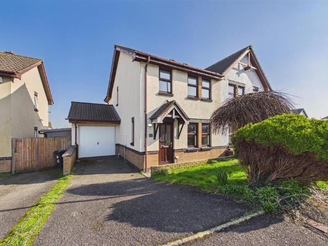 Meadowside, Cornwall TR7 3 bed semi detached house to rent £1,395 pcm £322 pw