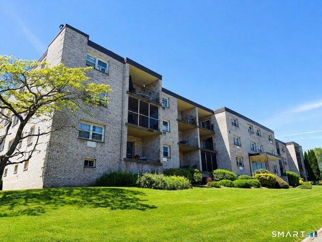 Meadowside Rd Apt,milford, Condo For Sale