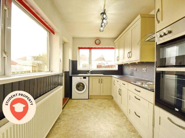 Meadowsweet Avenue, Filton, Bristol. 4 bed semi detached house to rent £2,250 pcm £519 pw