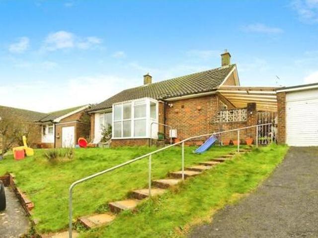 Meads Close, Hove, 2 Bedroom Bungalow