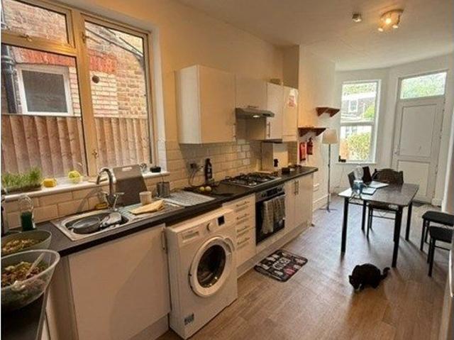 Meads Road, London N22, 3 bed semi detached house to rent, £2,200 pcm | PrimeLocation