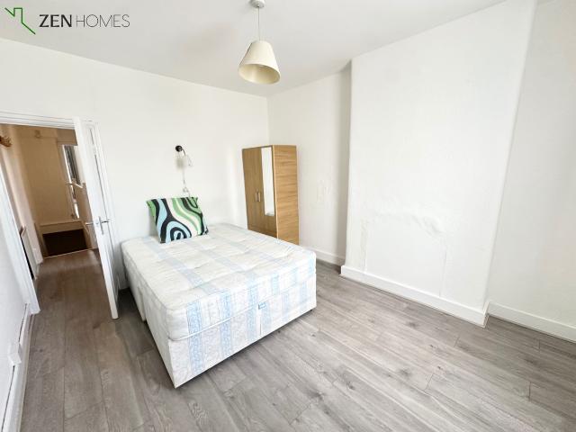 Meads Road, London N22, 2 bed flat to rent, £1,800 pcm | PrimeLocation