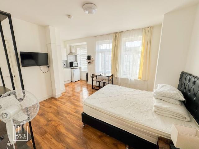 Meads Road, Wood Green N22, Studio to rent, £1,250 pcm | PrimeLocation