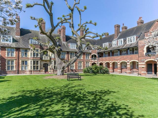 Meadway Court, Meadway NW11, 1 bed flat to rent, £2,100 pcm | PrimeLocation