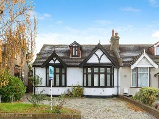 Meadway, Ilford, 3 Bedroom Bungalow