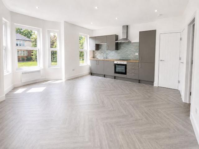 Meanwood Road, Leeds LS7, 1 bed flat to rent, £995 pcm | PrimeLocation