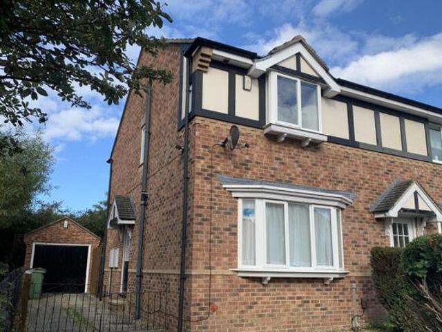 Meanwood, Stonegate Lane, Leeds, 3 Bedroom Semi detached
