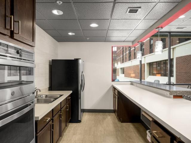 Mears Park Place Studio Apartment for Rent at 401 Sibley St, St. Paul, MN 55101 Downtown St. Paul