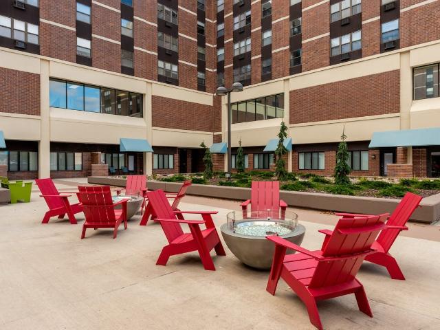 Mears Park Place 1 Bedroom Apartment for Rent at 401 Sibley St, St. Paul, MN 55101 Downtown St. Paul