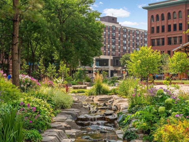 Mears Park Place 1 Bedroom Apartment for Rent at 401 Sibley St, St. Paul, MN 55101 Downtown St. Paul