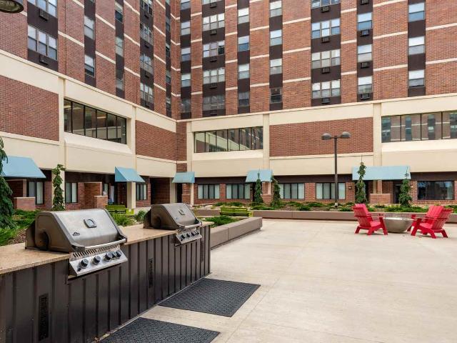 Mears Park Place 2 Bedroom Apartment for Rent at 401 Sibley St, St. Paul, MN 55101 Downtown St. Paul