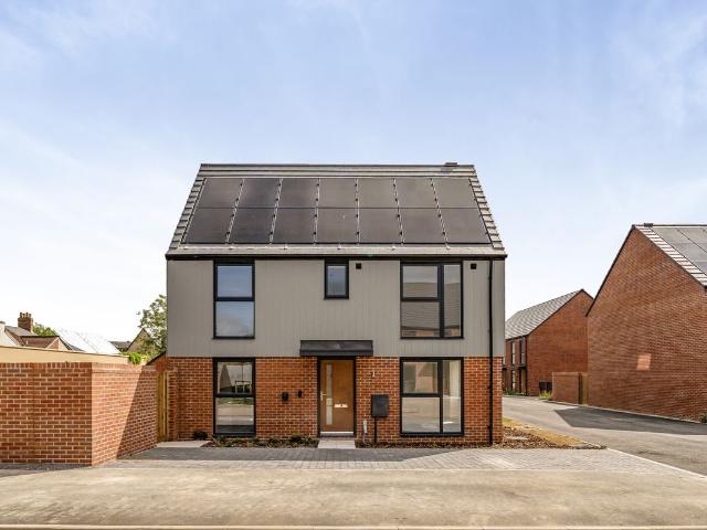 Mecury Crescent, Langley Park Way, Chippenham SN15, 3 bed property to rent, £1,750 pcm | PrimeLocation